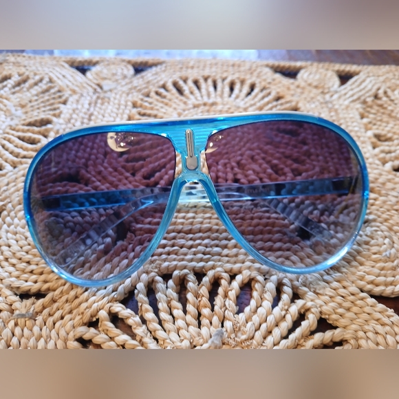 pugs gear | Accessories | Pugs Gear Stylish Blue Aviator Sunglasses ...